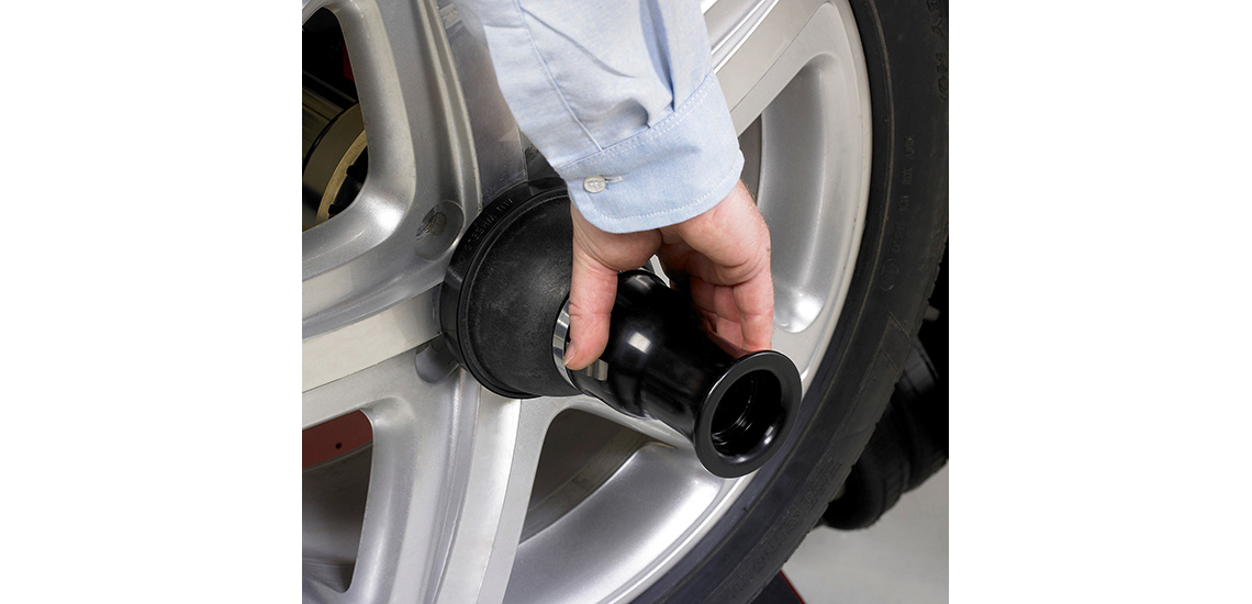 Hunter Engineering Adds SpeedClamp to SmartWeight Pro Wheel